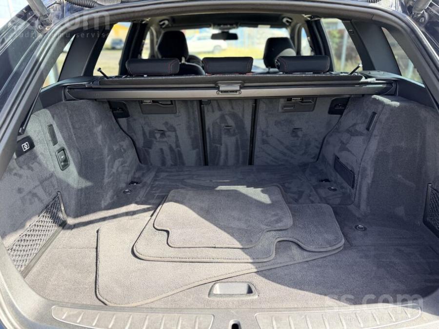 Black BMW 318 2015 in Riga, with an engine capacity of 2.00 L and mileage of 239 thousand km for 9995 €, photo 7 on AUTOMOTO.COM.LV