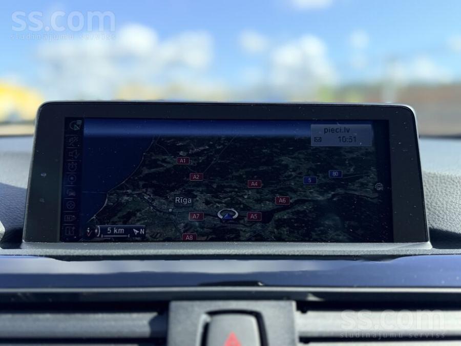 Black BMW 318 2015 in Riga, with an engine capacity of 2.00 L and mileage of 239 thousand km for 9995 €, photo 16 on AUTOMOTO.COM.LV