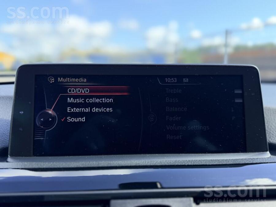 Black BMW 318 2015 in Riga, with an engine capacity of 2.00 L and mileage of 239 thousand km for 9995 €, photo 19 on AUTOMOTO.COM.LV