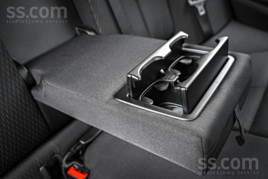 Melns BMW 318 2015 Rīga, ar dzinēja tilpumu 2.00 L un nobraukumu 217 tūkst. km par 9450 €, foto 13 vietnē AUTOMOTO.COM.LV