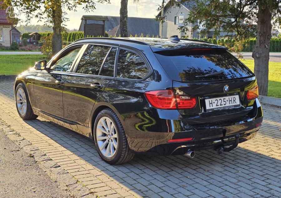 Melns BMW 318 2015 Ariogala, ar dzinēja tilpumu 2.00 L un nobraukumu 208 tūkst. km par 7500 €, foto 3 vietnē AUTOMOTO.COM.LV