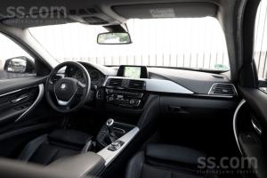 Melns BMW 318 2016 Tukums, ar dzinēja tilpumu 2.00 L un nobraukumu 240 tūkst. km par 10950 €, foto 9 vietnē AUTOMOTO.COM.LV