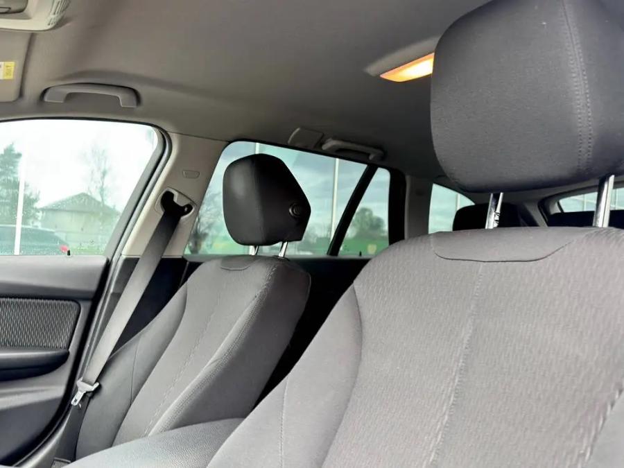 Melns BMW 318 2016 Rēzekne, ar dzinēja tilpumu 2.00 L un nobraukumu 311 tūkst. km par 7200 €, foto 13 vietnē AUTOMOTO.COM.LV