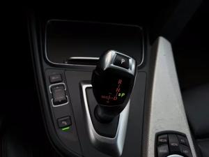 Melns BMW 318 2016 Rīga, ar dzinēja tilpumu 2.00 L un nobraukumu 274 tūkst. km par 12495 €, foto 18 vietnē AUTOMOTO.COM.LV