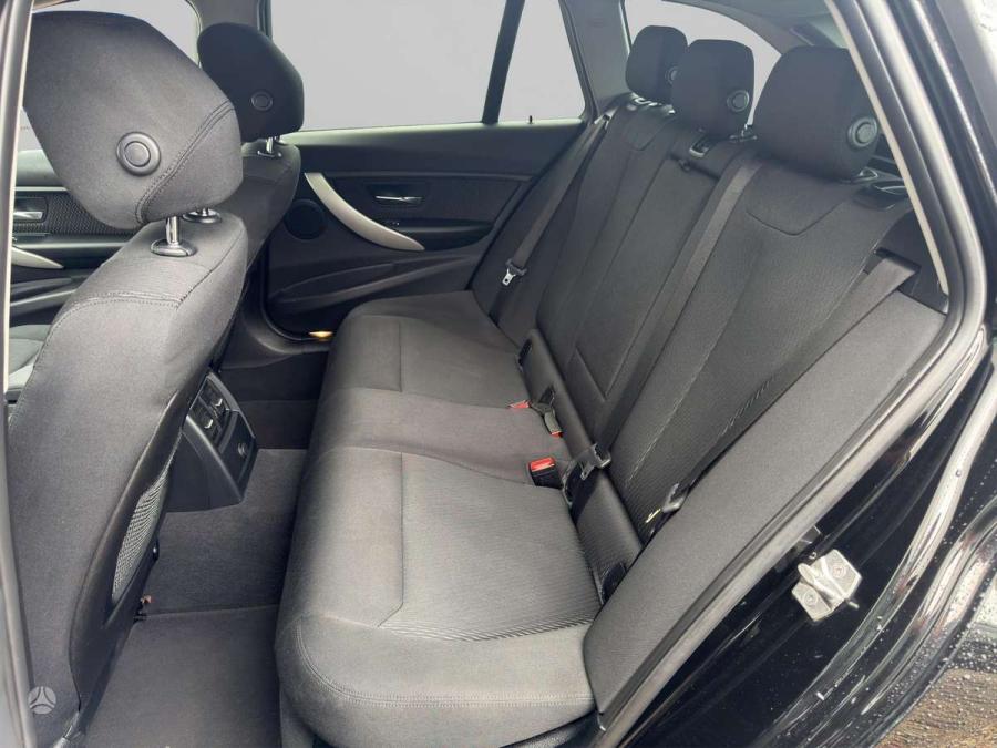 Black BMW 318 2016 in Kaunas, with an engine capacity of 2.00 L and mileage of 280 thousand km for 10790 €, photo 13 on AUTOMOTO.COM.LV