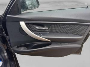 Black BMW 318 2016 in Kaunas, with an engine capacity of 2.00 L and mileage of 280 thousand km for 10790 €, photo 15 on AUTOMOTO.COM.LV