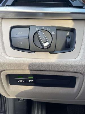 Melns BMW 318 2016 Druskininkai, ar dzinēja tilpumu 2.00 L un nobraukumu 244 tūkst. km par 9990 €, foto 17 vietnē AUTOMOTO.COM.LV