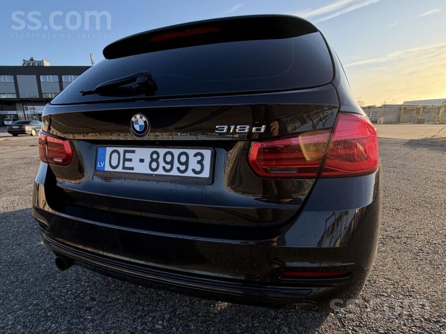Black BMW 318 2017 in Liepaja, with an engine capacity of 2.00 L and mileage of 287 thousand km for 12000 €, photo 4 on AUTOMOTO.COM.LV