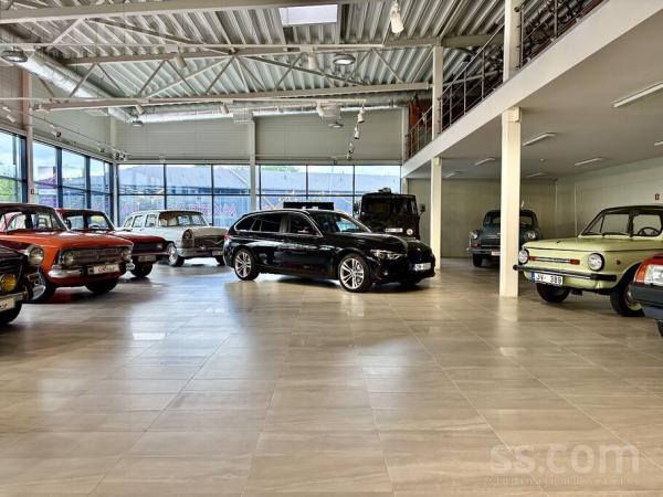 Melns BMW 318 2017 Dobele, ar dzinēja tilpumu 1.50 L un nobraukumu 188 tūkst. km par 11750 €, foto 10 vietnē AUTOMOTO.COM.LV