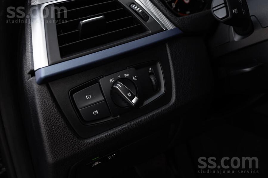 Black BMW 318 2017 in Jelgava, with an engine capacity of 2.00 L and mileage of 301 thousand km for 14800 €, photo 19 on AUTOMOTO.COM.LV