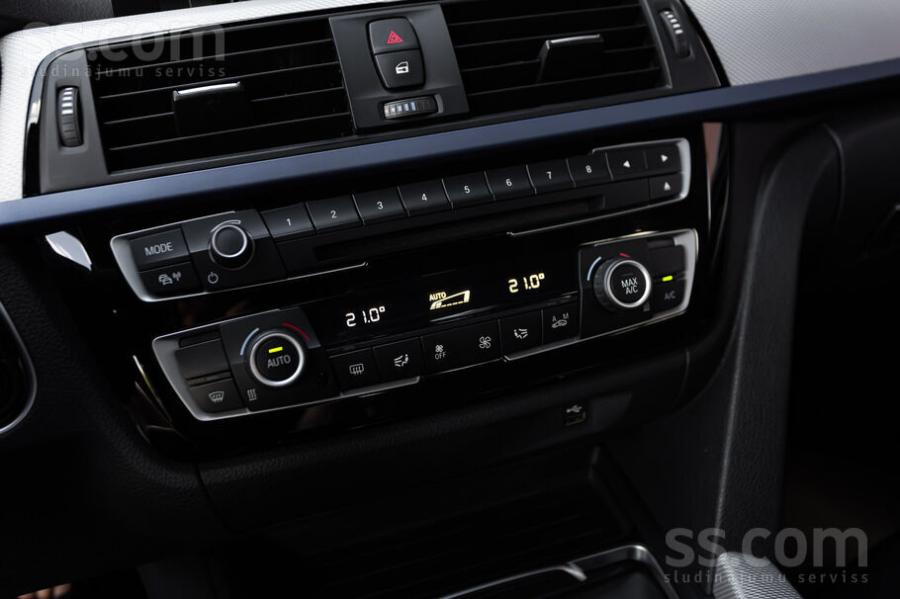 Black BMW 318 2017 in Jelgava, with an engine capacity of 2.00 L and mileage of 301 thousand km for 14800 €, photo 21 on AUTOMOTO.COM.LV