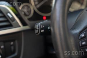 Black BMW 318 2017 in Riga, with an engine capacity of 2.00 L and mileage of 213 thousand km for 10990 €, photo 14 on AUTOMOTO.COM.LV