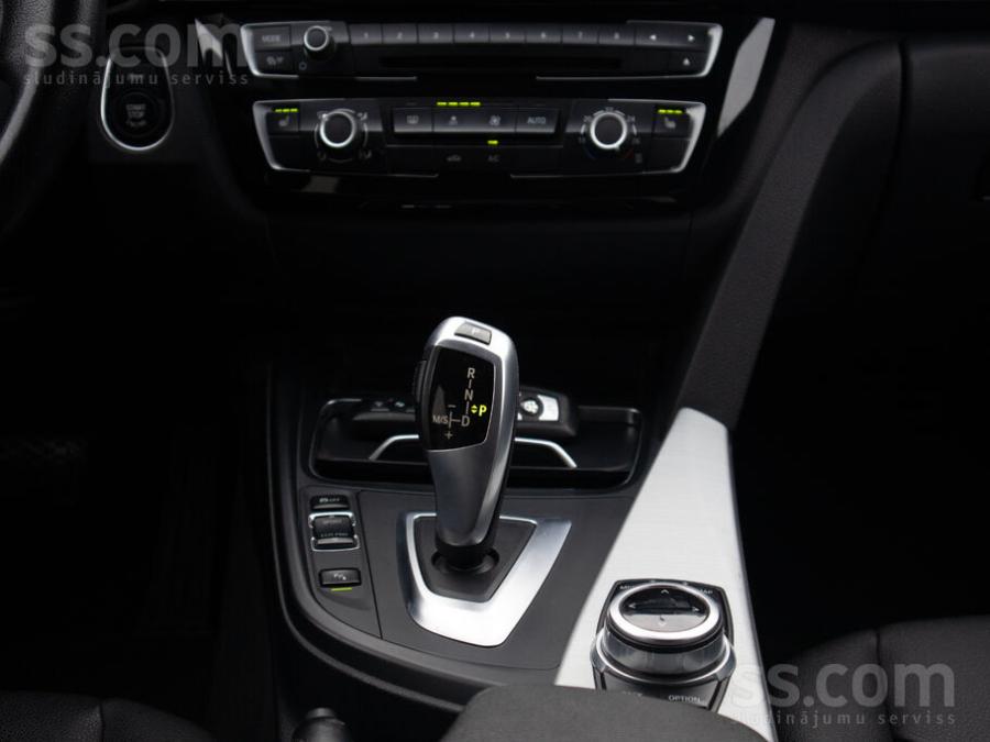 Melns BMW 318 2018 Liepāja, ar dzinēja tilpumu 2.00 L un nobraukumu 284 tūkst. km par 11200 €, foto 17 vietnē AUTOMOTO.COM.LV