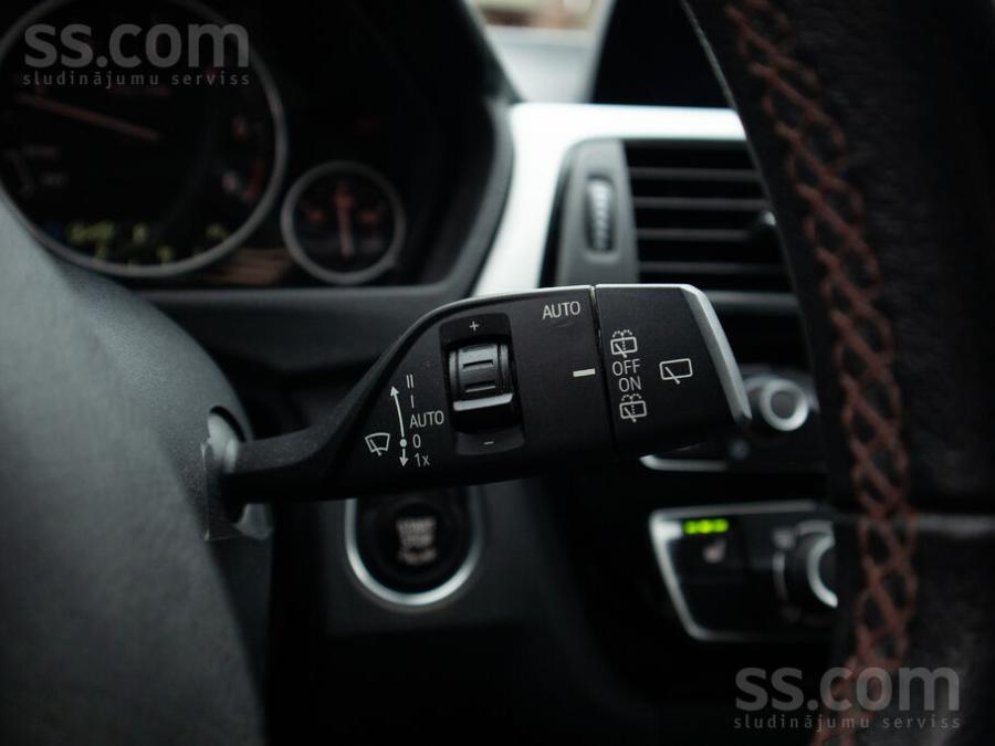 Melns BMW 318 2018 Liepāja, ar dzinēja tilpumu 2.00 L un nobraukumu 284 tūkst. km par 10800 €, foto 26 vietnē AUTOMOTO.COM.LV