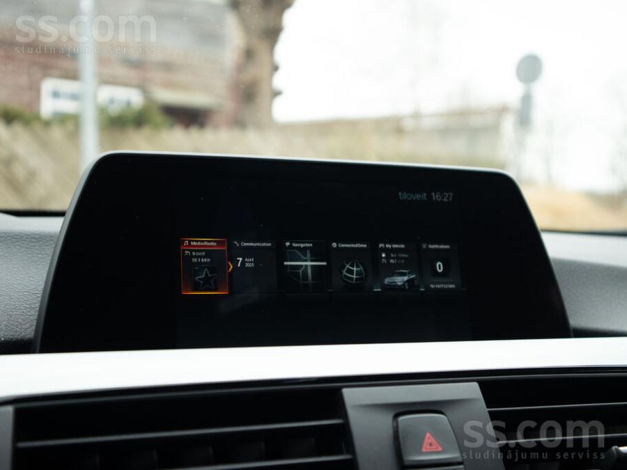 Melns BMW 318 2018 Liepāja, ar dzinēja tilpumu 2.00 L un nobraukumu 284 tūkst. km par 10800 €, foto 28 vietnē AUTOMOTO.COM.LV