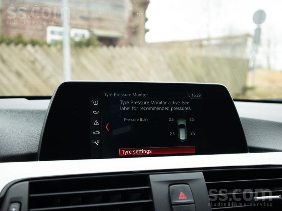 Melns BMW 318 2018 Liepāja, ar dzinēja tilpumu 2.00 L un nobraukumu 284 tūkst. km par 10800 €, foto 33 vietnē AUTOMOTO.COM.LV