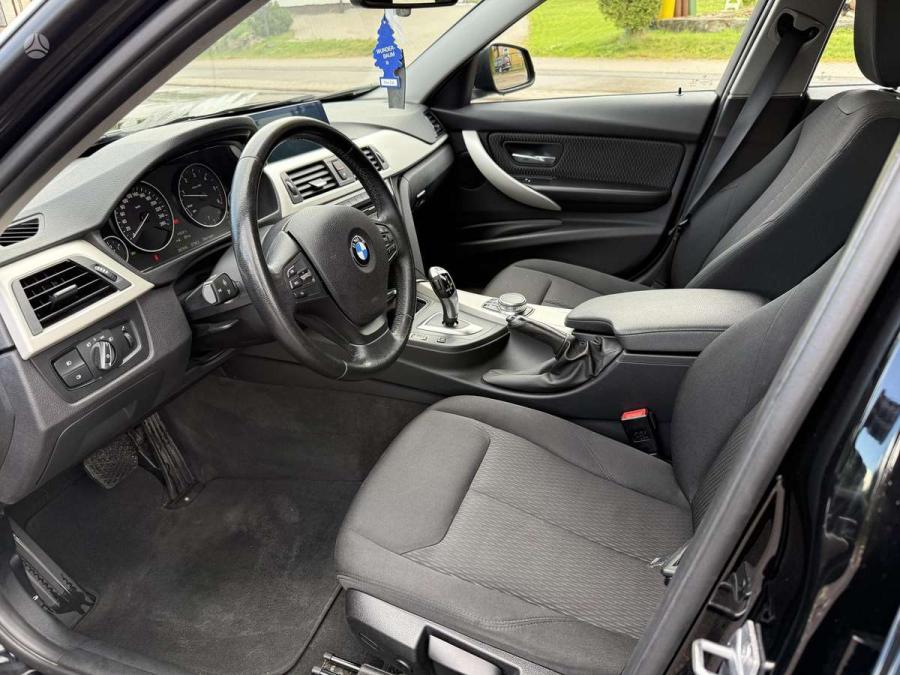 Black BMW 318 2018 in Vilnius, with an engine capacity of 2.00 L and mileage of 267 thousand km for 9900 €, photo 13 on AUTOMOTO.COM.LV