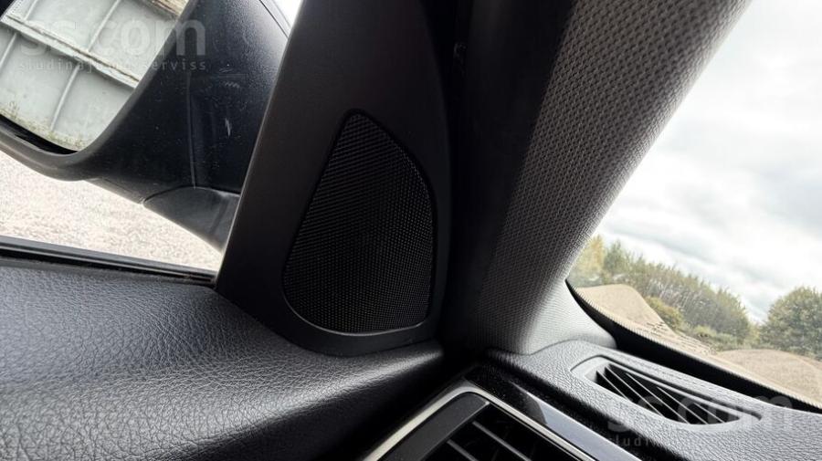 Melns BMW 318 2018 Valmiera, ar dzinēja tilpumu 2.00 L un nobraukumu 269 tūkst. km par 10500 €, foto 29 vietnē AUTOMOTO.COM.LV