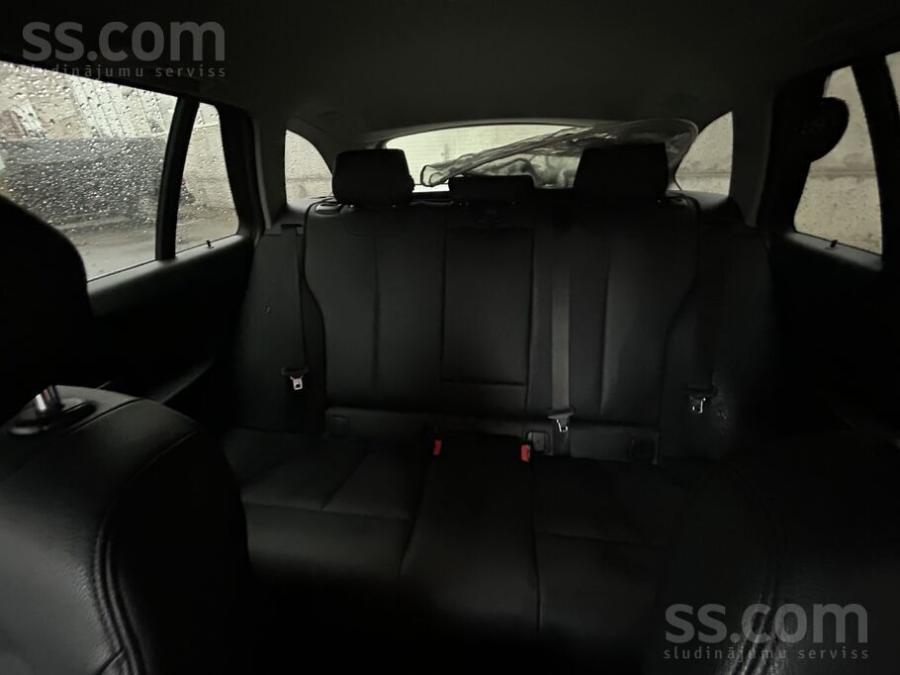 Black BMW 318 2019 in Riga, with an engine capacity of 1.90 L and mileage of 170 thousand km for 14900 €, photo 5 on AUTOMOTO.COM.LV