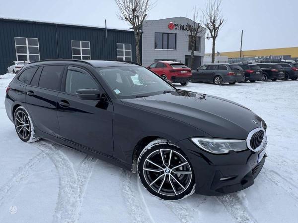 Black BMW 318 2019 in Taurage, with an engine capacity of 2.00 L and mileage of 309 thousand km for 14900 €, photo 3 on AUTOMOTO.COM.LV