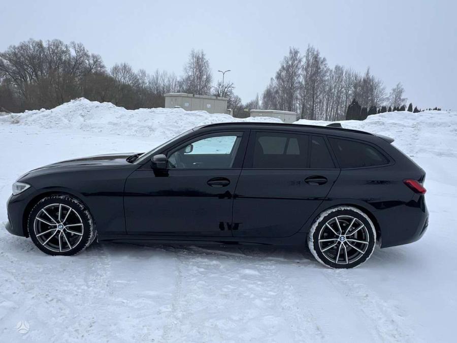 Melns BMW 318 2019 Tauragė, ar dzinēja tilpumu 2.00 L un nobraukumu 309 tūkst. km par 14900 €, foto 6 vietnē AUTOMOTO.COM.LV