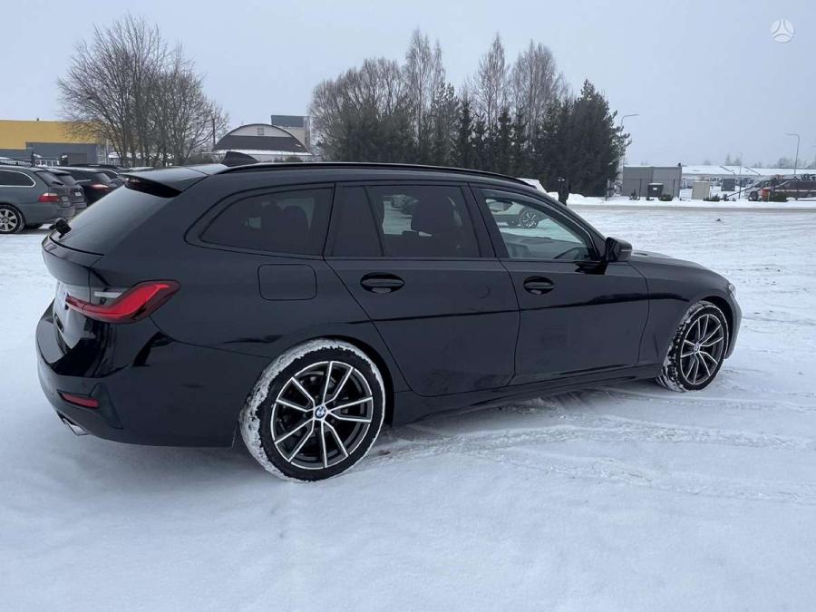 Melns BMW 318 2019 Tauragė, ar dzinēja tilpumu 2.00 L un nobraukumu 309 tūkst. km par 14900 €, foto 7 vietnē AUTOMOTO.COM.LV