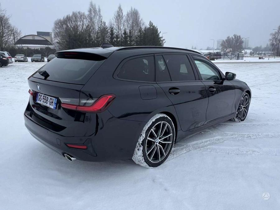 Melns BMW 318 2019 Tauragė, ar dzinēja tilpumu 2.00 L un nobraukumu 309 tūkst. km par 14900 €, foto 8 vietnē AUTOMOTO.COM.LV
