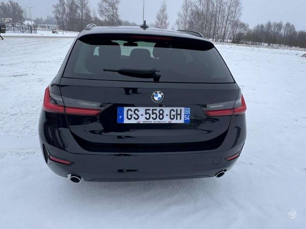 Black BMW 318 2019 in Taurage, with an engine capacity of 2.00 L and mileage of 309 thousand km for 14900 €, photo 9 on AUTOMOTO.COM.LV