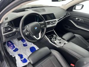 Melns BMW 318 2019 Tauragė, ar dzinēja tilpumu 2.00 L un nobraukumu 309 tūkst. km par 14900 €, foto 22 vietnē AUTOMOTO.COM.LV