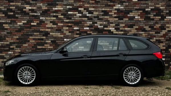 Black BMW 318 2019 in Riga, with an engine capacity of 2.00 L and mileage of 131 thousand km for 15400 €, photo 5 on AUTOMOTO.COM.LV