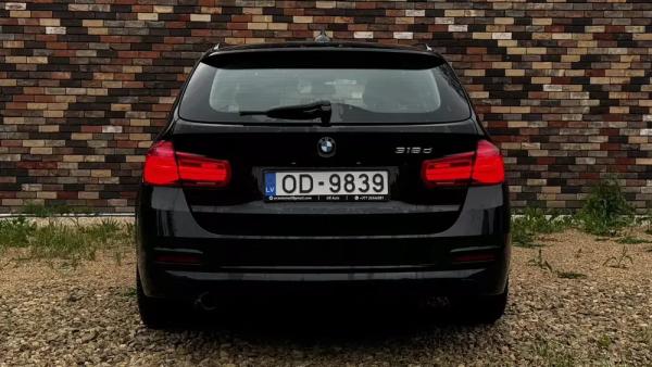 Black BMW 318 2019 in Riga, with an engine capacity of 2.00 L and mileage of 131 thousand km for 15400 €, photo 7 on AUTOMOTO.COM.LV
