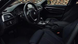 Black BMW 318 2019 in Riga, with an engine capacity of 2.00 L and mileage of 131 thousand km for 15400 €, photo 18 on AUTOMOTO.COM.LV