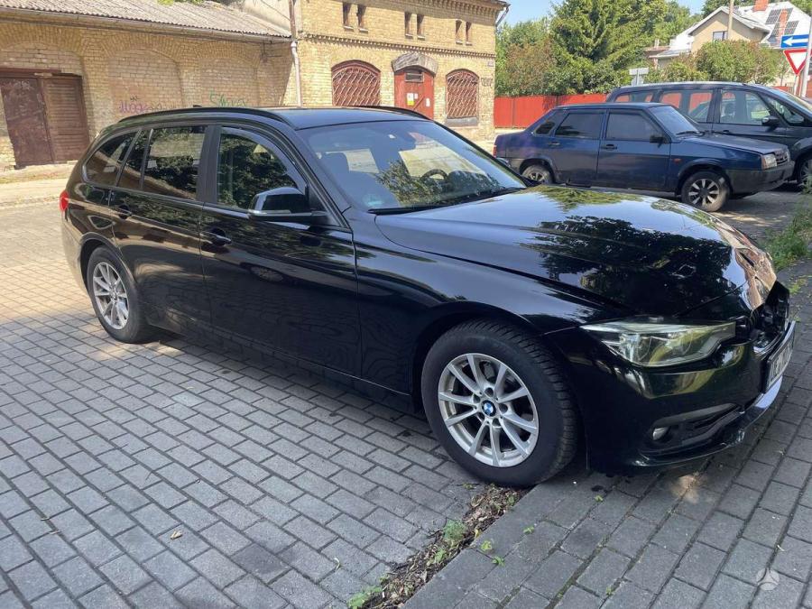 Black BMW 318 2019 in Riga, with an engine capacity of 1.80 L and mileage of 244 thousand km for 9500 €, photo 12 on AUTOMOTO.COM.LV