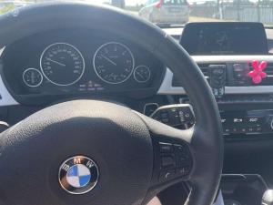 Black BMW 318 2019 in Riga, with an engine capacity of 1.80 L and mileage of 244 thousand km for 9500 €, photo 13 on AUTOMOTO.COM.LV