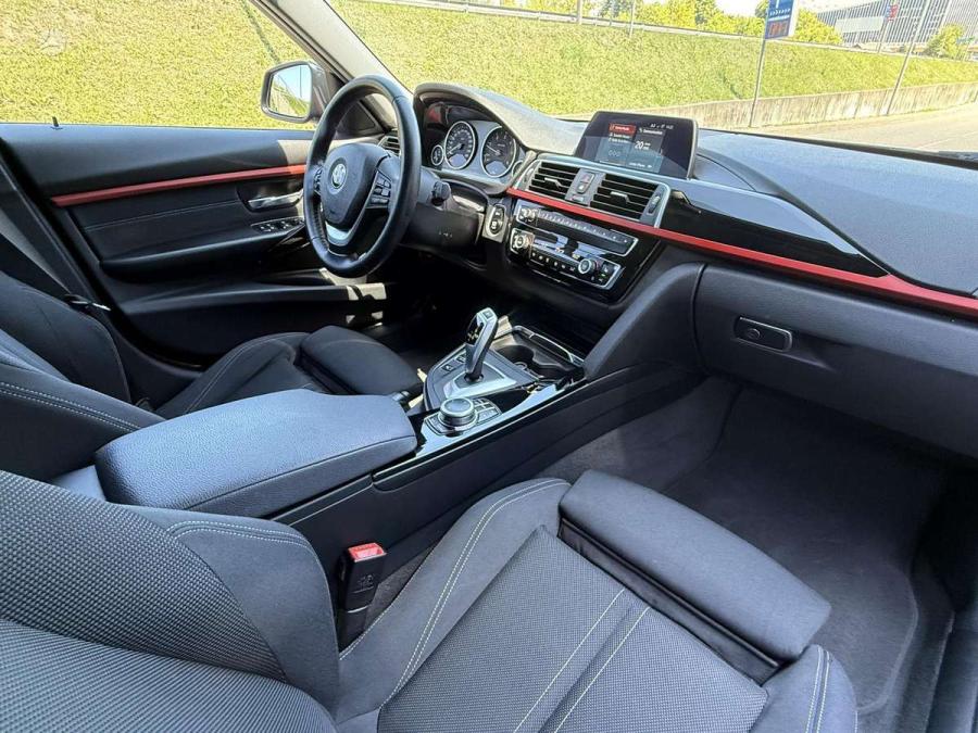 Black BMW 318 2019 in Vilnius, with an engine capacity of 2.00 L and mileage of 281 thousand km for 10900 €, photo 13 on AUTOMOTO.COM.LV
