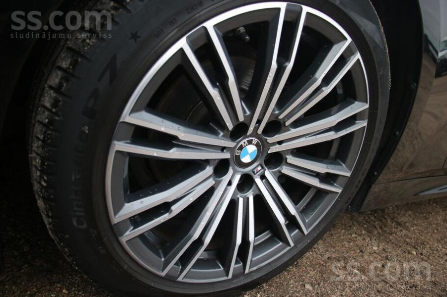 Melns BMW 318 2020 Tukums, ar dzinēja tilpumu 2.00 L un nobraukumu 119 tūkst. km par 23783 €, foto 32 vietnē AUTOMOTO.COM.LV