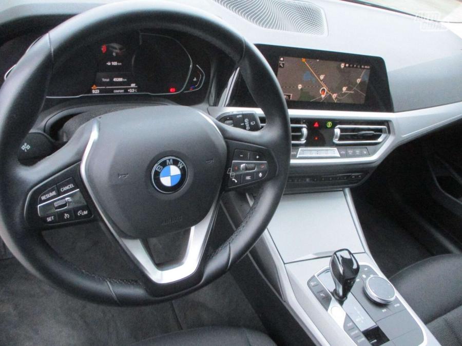 Black BMW 318 2020 in Kaunas, with an engine capacity of 2.00 L and mileage of 44 thousand km for 24840 €, photo 9 on AUTOMOTO.COM.LV