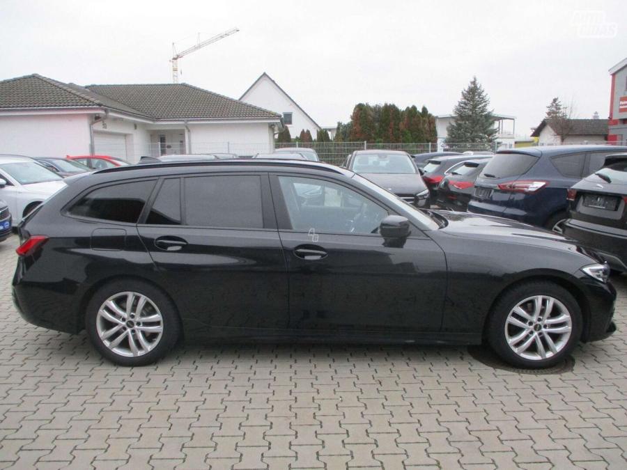 Melns BMW 318 2020 Kauņa, ar dzinēja tilpumu 2.00 L un nobraukumu 44 tūkst. km par 24840 €, foto 4 vietnē AUTOMOTO.COM.LV