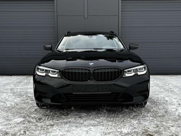 Melns BMW 318 2020 Utena, ar dzinēja tilpumu 2.00 L un nobraukumu 255 tūkst. km par 16500 €, foto 2 vietnē AUTOMOTO.COM.LV