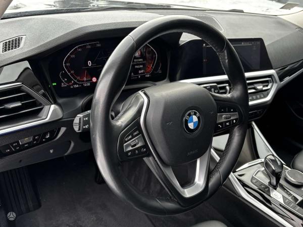 Melns BMW 318 2020 Utena, ar dzinēja tilpumu 2.00 L un nobraukumu 255 tūkst. km par 16500 €, foto 9 vietnē AUTOMOTO.COM.LV