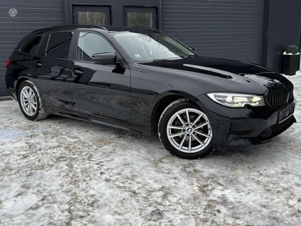 Black BMW 318 2020 in Utena, with an engine capacity of 2.00 L and mileage of 255 thousand km for 16500 €, photo 3 on AUTOMOTO.COM.LV