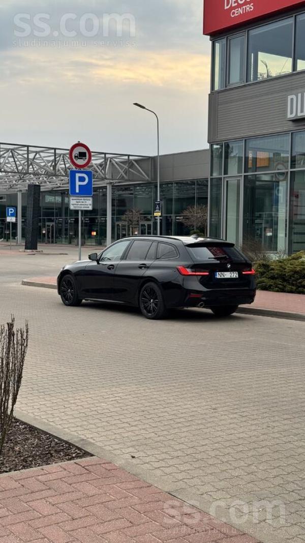 Melns BMW 318 2020 Rīga, ar dzinēja tilpumu 2.00 L un nobraukumu 180 tūkst. km par 19500 €, foto 1 vietnē AUTOMOTO.COM.LV
