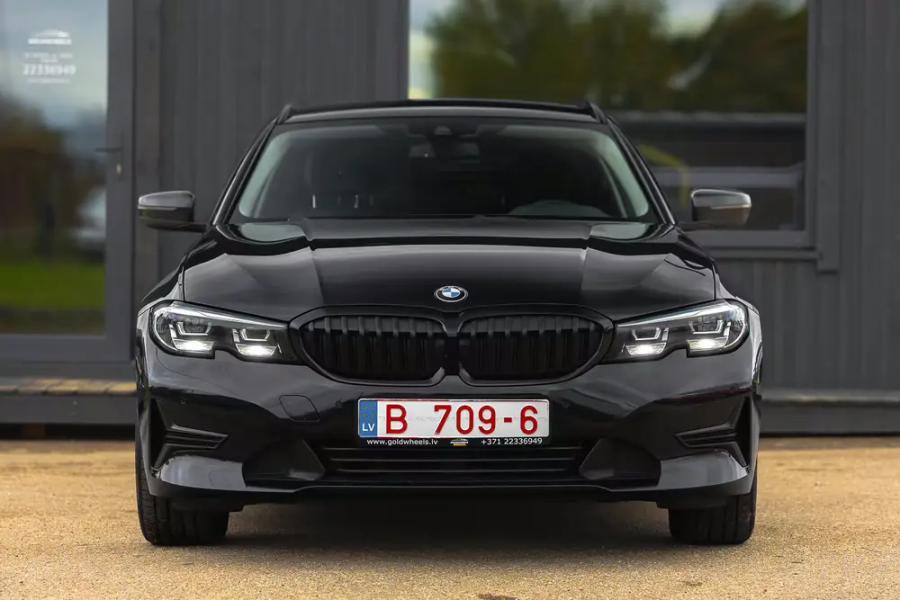 Melns BMW 318 2020 Jelgava, ar dzinēja tilpumu 2.00 L un nobraukumu 189 tūkst. km par 17500 €, foto 4 vietnē AUTOMOTO.COM.LV