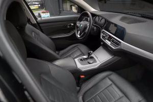Melns BMW 318 2020 Jelgava, ar dzinēja tilpumu 2.00 L un nobraukumu 189 tūkst. km par 17500 €, foto 11 vietnē AUTOMOTO.COM.LV