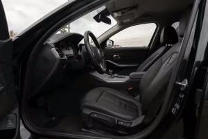 Melns BMW 318 2020 Jelgava, ar dzinēja tilpumu 2.00 L un nobraukumu 189 tūkst. km par 17500 €, foto 12 vietnē AUTOMOTO.COM.LV