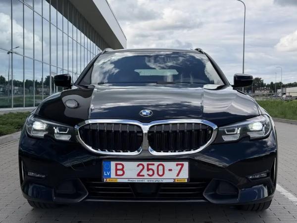 Black BMW 318 2020 in Rezekne, with an engine capacity of 2.00 L and mileage of 178 thousand km for 19990 €, photo 1 on AUTOMOTO.COM.LV