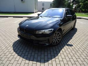 Melns BMW 318 2020 Jurbarkas, ar dzinēja tilpumu 2.00 L un nobraukumu 258 tūkst. km par 15350 €, foto  vietnē AUTOMOTO.COM.LV