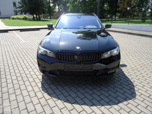 Black BMW 318 2020 in Jurbarkas, with an engine capacity of 2.00 L and mileage of 258 thousand km for 15350 €, photo 3 on AUTOMOTO.COM.LV
