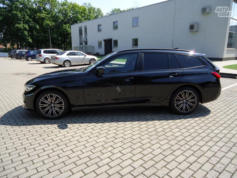 Black BMW 318 2020 in Jurbarkas, with an engine capacity of 2.00 L and mileage of 258 thousand km for 15350 €, photo 6 on AUTOMOTO.COM.LV