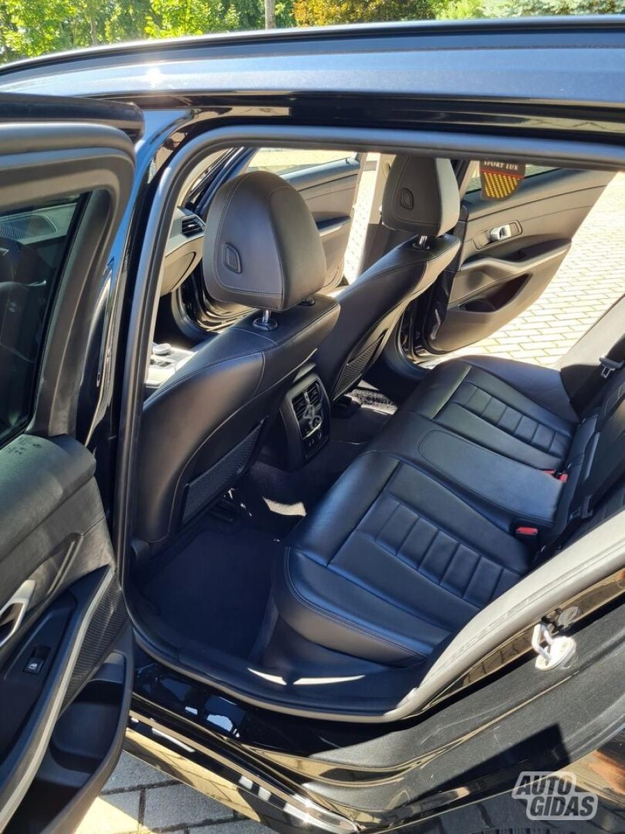Black BMW 318 2020 in Jurbarkas, with an engine capacity of 2.00 L and mileage of 258 thousand km for 15350 €, photo 11 on AUTOMOTO.COM.LV